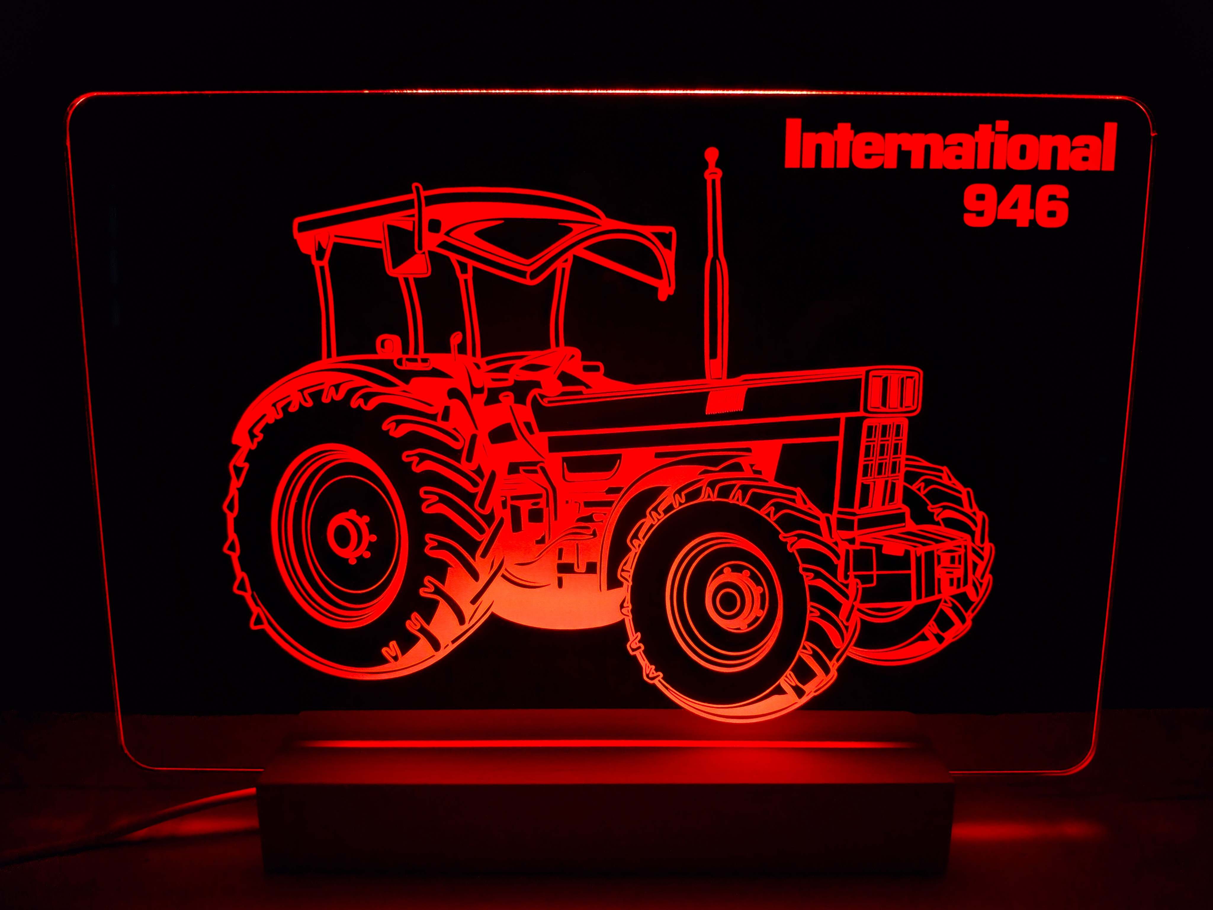 schilderscheune.de - International 946 LED Schild